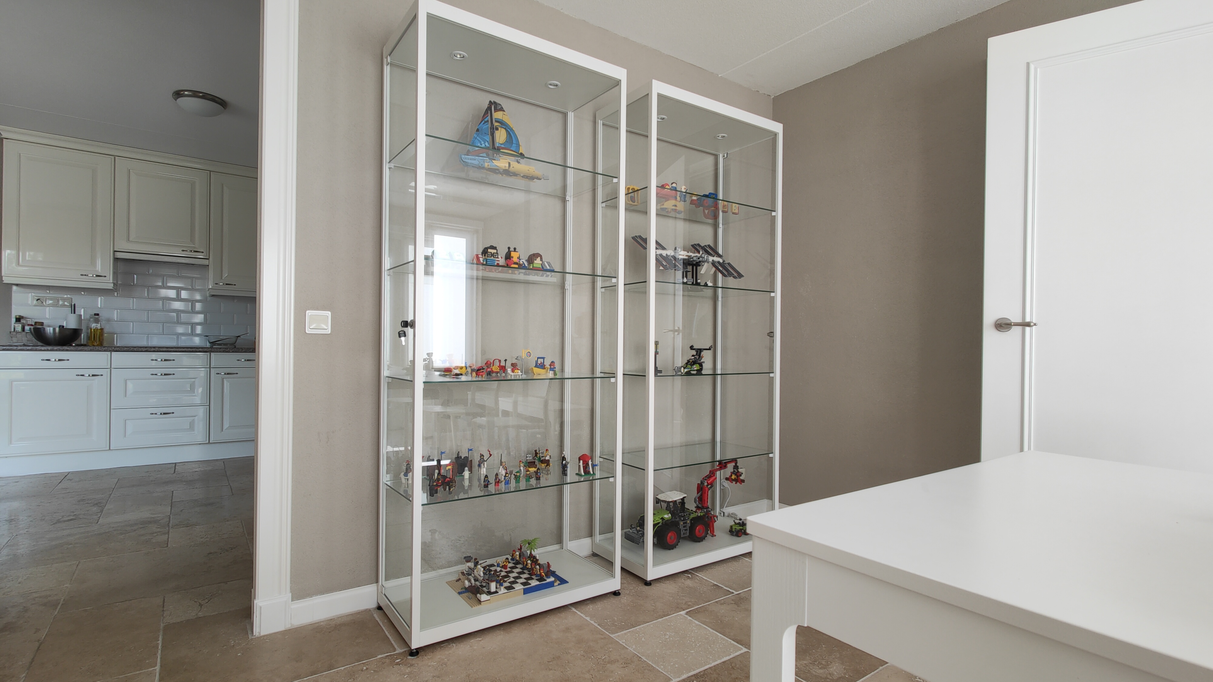 Vitrinemasters.com Hang Vitrinekast 120cm X 280cm X 25cm